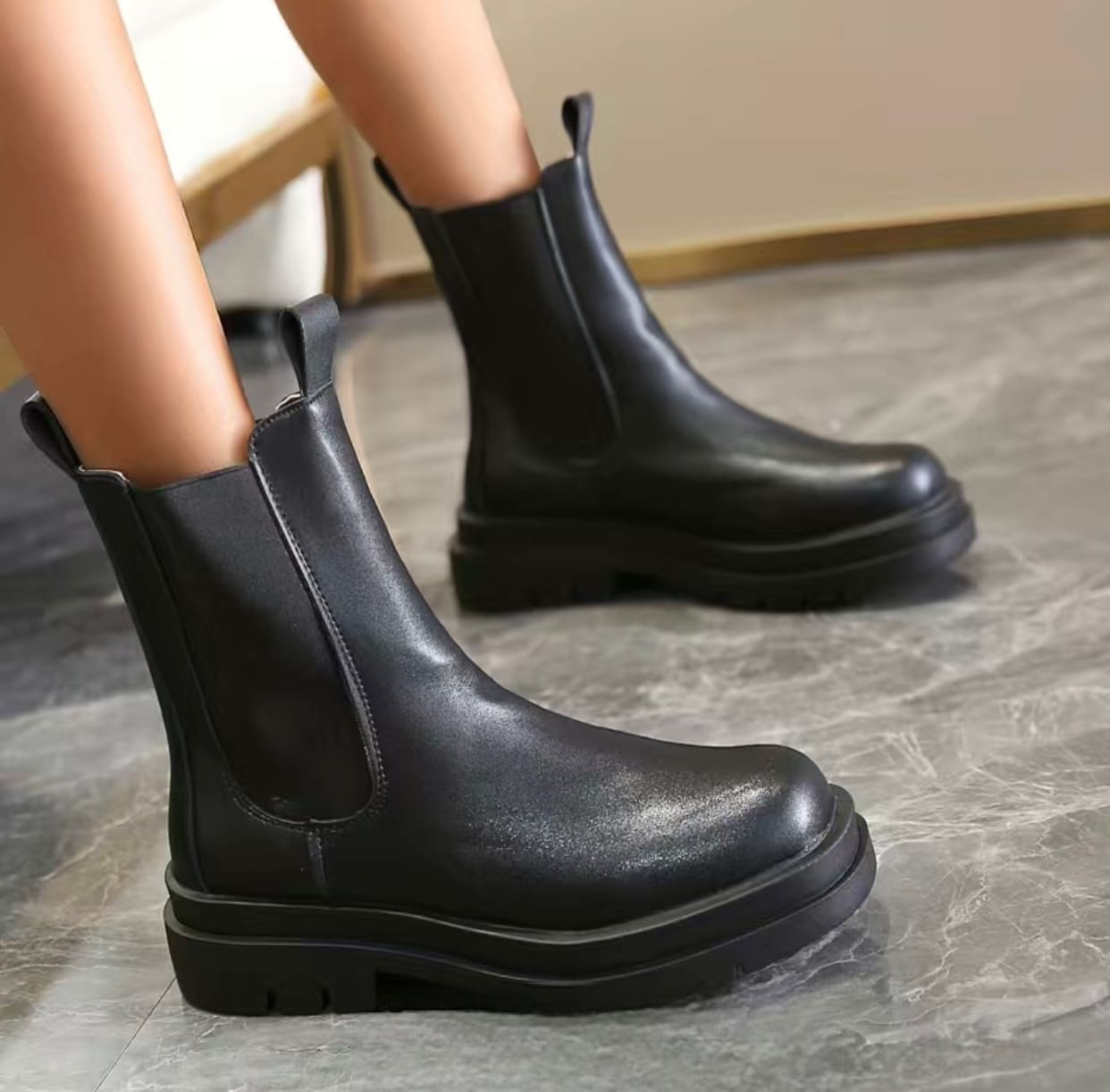 What are Cuban Heels ? #1 Best Dance Shoes Guides